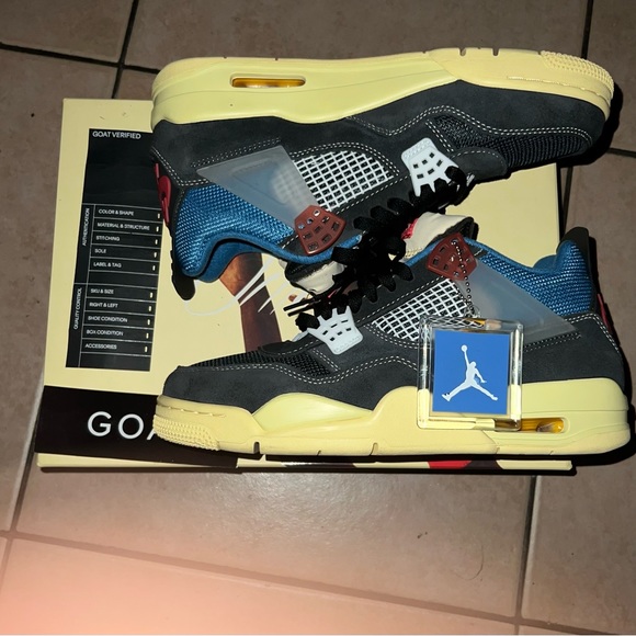 Nike | Shoes | Union La X Air Jordan 4 Retro Off Noir | Poshmark